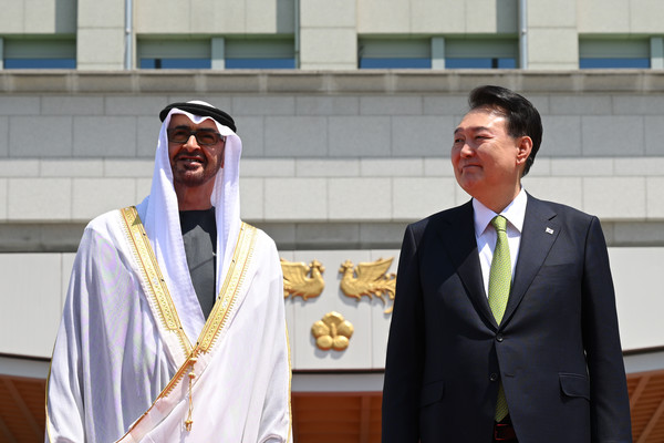 韓 Uae와 포괄적경제동반자협정 체결 300억 달러 약속 확인