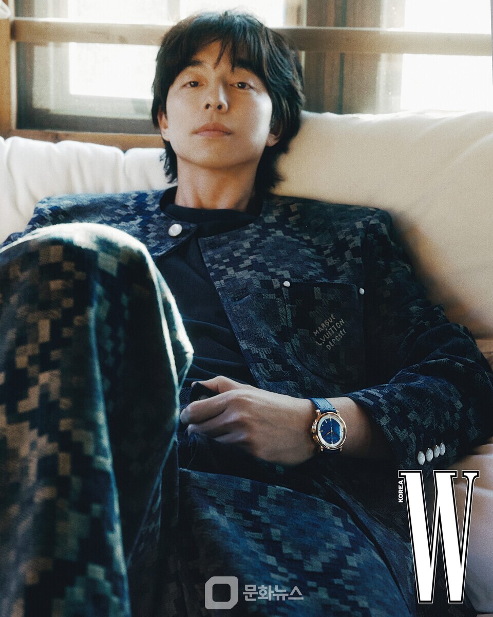 공유, 루이 비통 워치와 함께한 더블유 코리아 화보 공개