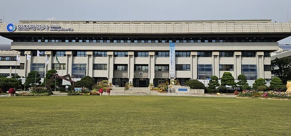 “한 달 기다림 없이 즉시 지원”… 인천시, 재난지원금 선지급